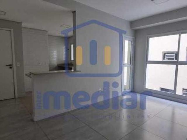 Apartamento na Aparecida, com 82m², 100 m da praia, 2 suítes e 1 vaga demarcada