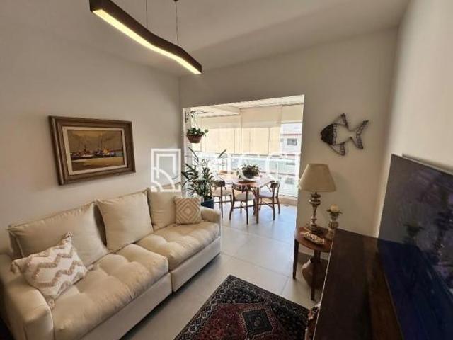 Apartamento na Aparecida, super moderno com 2 suítes espaçosas e varanda com churrasqueira