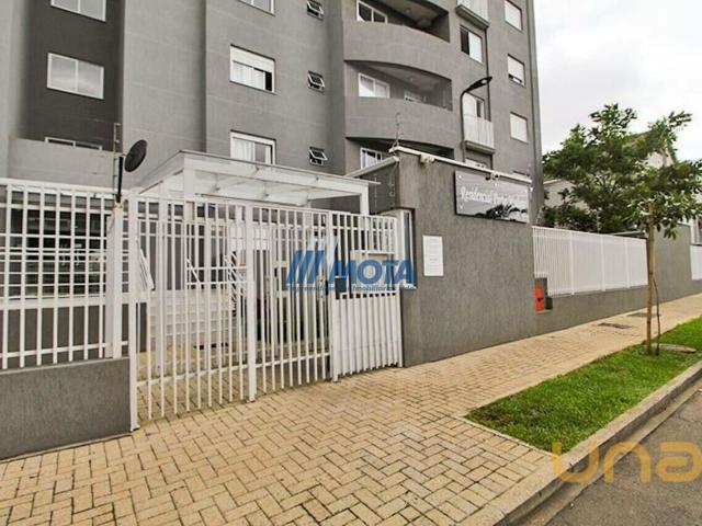 Apartamento na Arnoldo Kuhl Portão Curitiba PR, aluguel por R$ 1.750