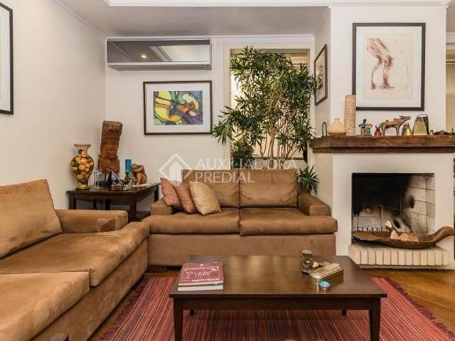 APARTAMENTO NA AV. LAGEADO COM 4 DORMITÓRIOS E 2 VAGAS SEPARADAS