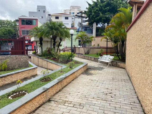 Apartamento na Av Santa InÃªs com 3 dormitÃ³rios, 2 vagas de garagem