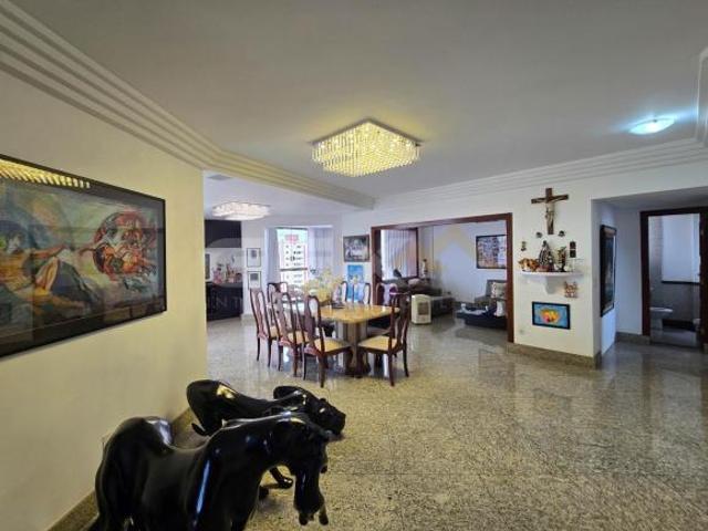 Apartamento na Av. Sete de Setembro com 4 quartos, sendo 2 suítes