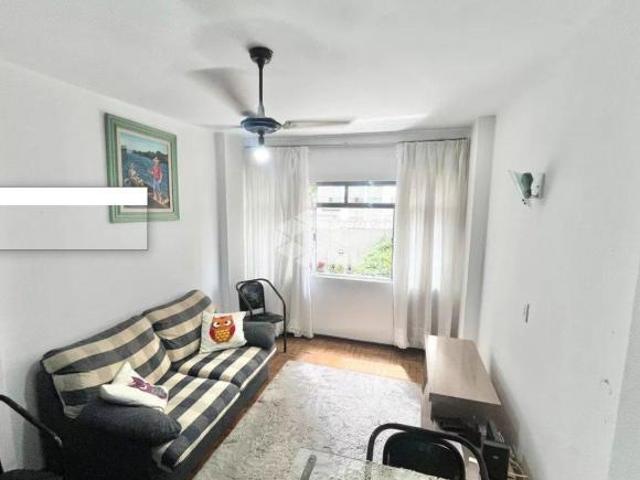 Apartamento na Avenida Bráz Leme com 2 dormitórios sem vaga