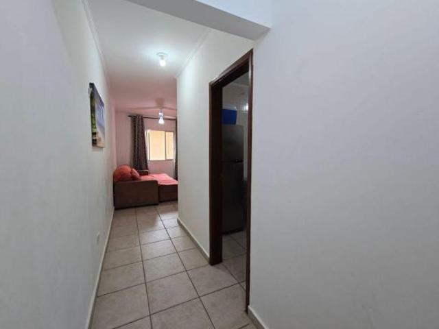 Apartamento na Aviação: 1 Dormitório com Vaga a 220m da Praia