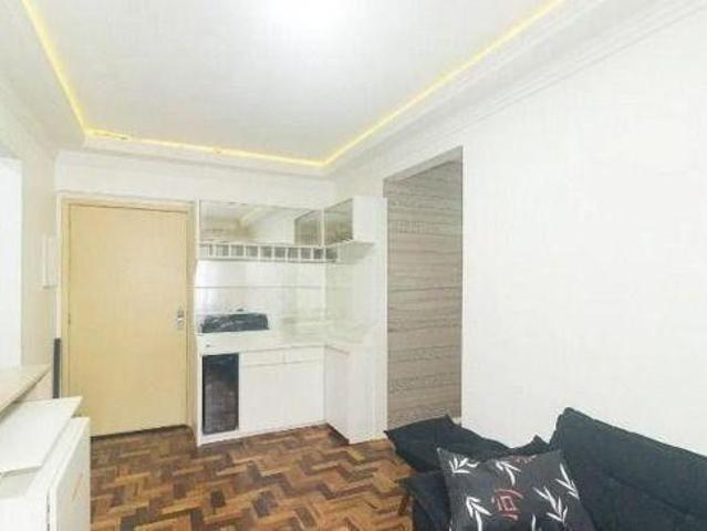 Apartamento na Azenha de 3 dormitórios térreo DESOCUPADO