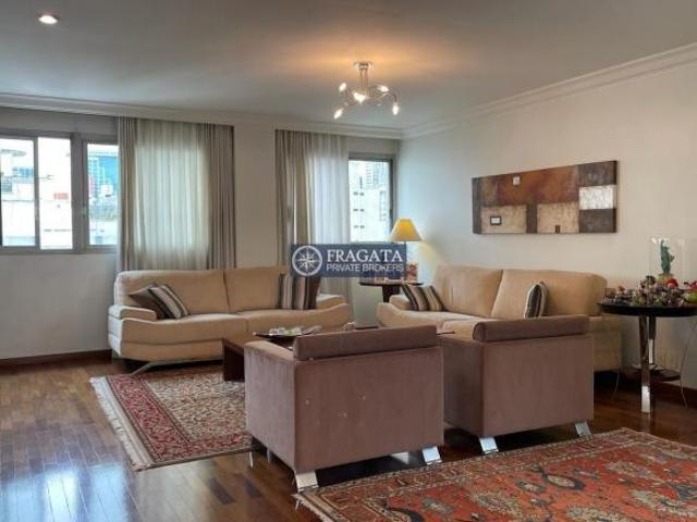 Apartamento na Bela Cintra 222m², Jardins