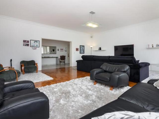 Apartamento na Bela Vista com 345m², 4 dormitórios e 2 vagas