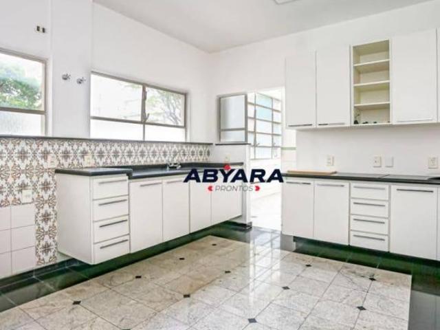 Apartamento na Bela Vista, próximo a Paulista, 3 quartos, 1 vaga reformado