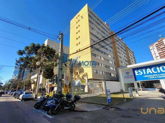 Apartamento na Cândido de Abreu Centro Cívico Curitiba PR, aluguel por R$ 2.700
