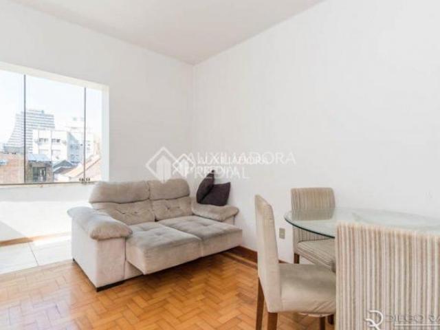 Apartamento na Cel. Fernando Machado, diferenciado