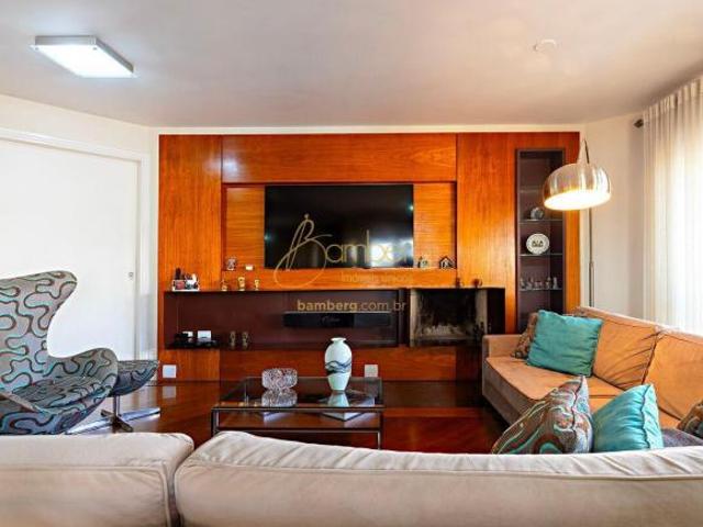 Apartamento na Chácara Santo Antônio com 3 suítes e 3 vagas