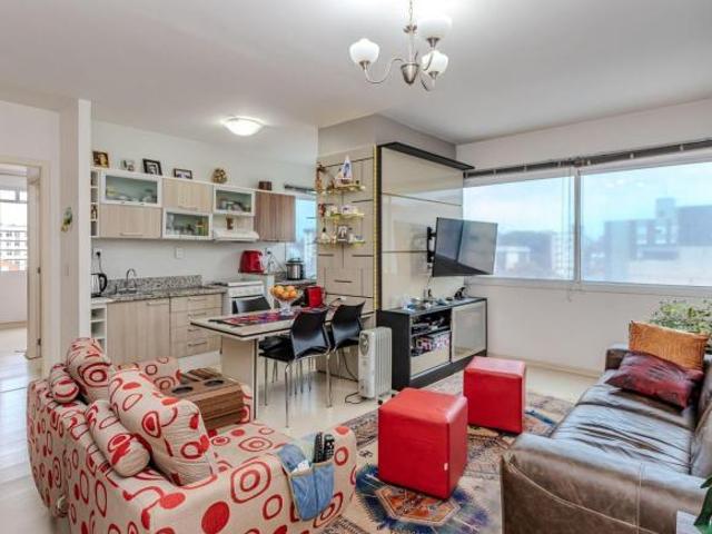 Apartamento na Cidade Baixa de 1 dormitório e vaga