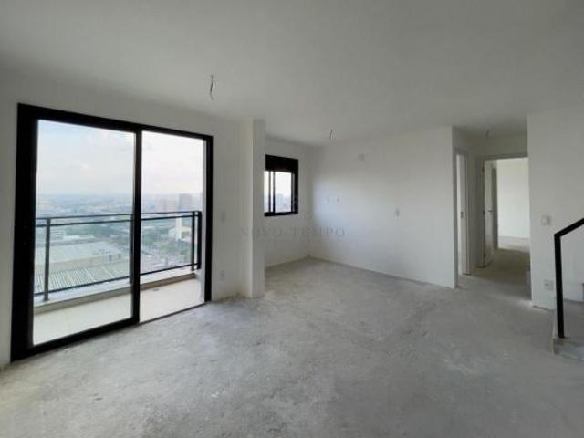 APARTAMENTO NA COBERTURA COM SUITE NO ARUANÃ TAMBORÉ