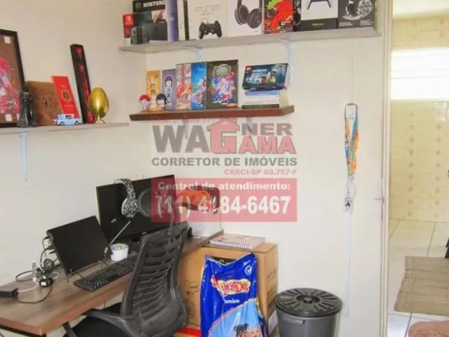 Apartamento na COHAB 2, Carapicuíba, 2 Quartos e Vaga Coberta 1 Auto