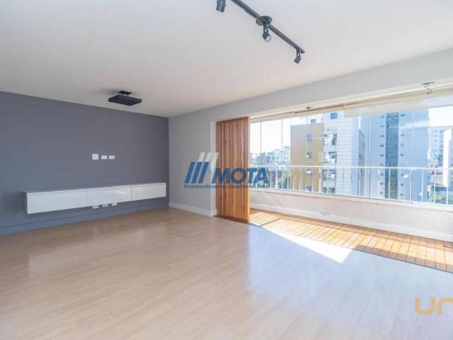 Apartamento na da Glória Centro Cívico Curitiba PR, aluguel por R$ 5.500