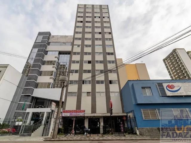 Apartamento na Desembargador Westphalen Centro Curitiba PR, aluguel por R$ 1.300