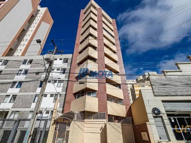 Apartamento na Doutor Faivre Centro Curitiba PR, aluguel por R$ 1.800