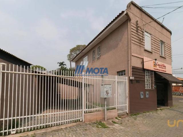 Apartamento na Doutor Roberto Barrozo São Francisco Curitiba PR, aluguel por R$ 3.100