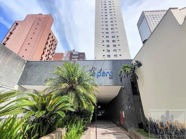 Apartamento na Emiliano Perneta Centro Curitiba PR, aluguel por R$ 2.400