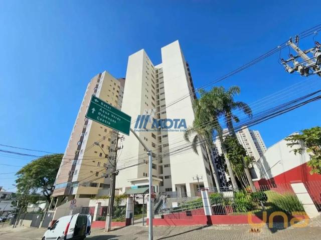Apartamento na Engenheiro Niepce da Silva Portão Curitiba PR, aluguel por R$ 2.300