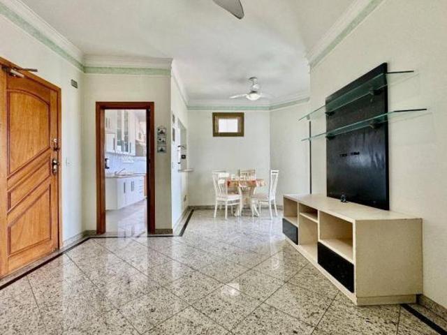 Apartamento na Enseada com vista pro mar