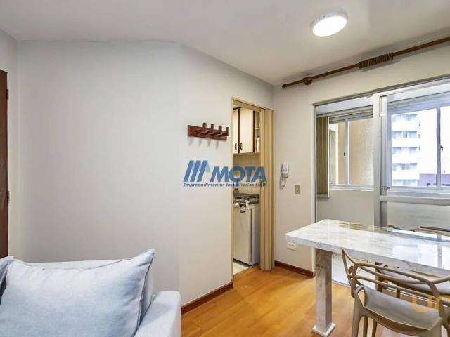 Apartamento na Gastão Câmara Bigorrilho Curitiba PR, aluguel por R$ 1.800