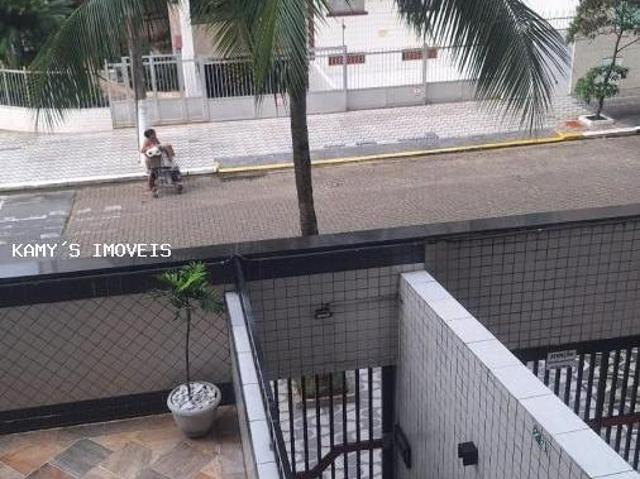 Apartamento na Guilhermina com varanda apenas 2 quadras da praia!