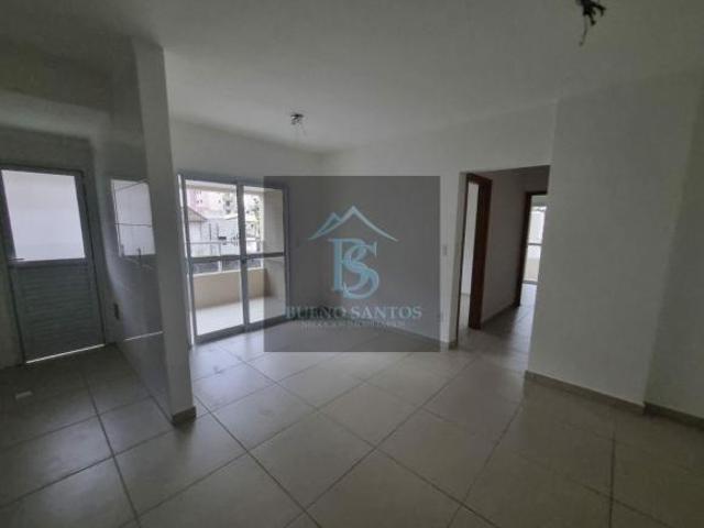Apartamento na Guilhermina, para venda