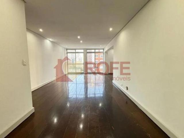 Apartamento na HADDOCK LOBO