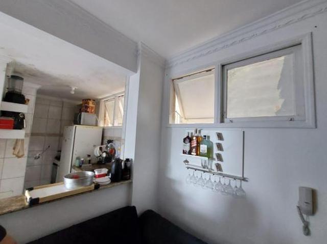 Apartamento na Ilha `Porchat, com vista para o mar