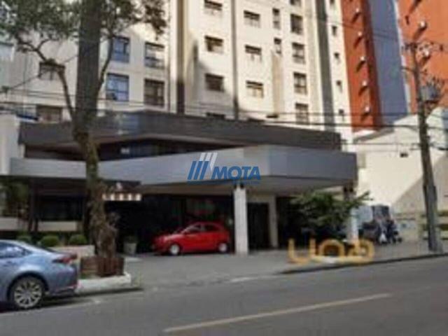 Apartamento na Lamenha Lins Centro Curitiba PR, aluguel por R$ 1.700