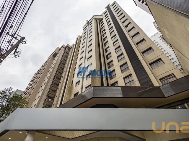Apartamento na Lamenha Lins Centro Curitiba PR, aluguel por R$ 1.700