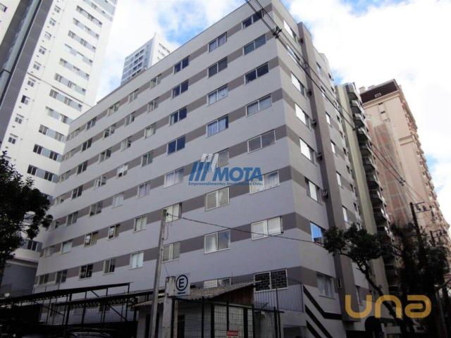 Apartamento na Lamenha Lins Centro Curitiba PR, aluguel por R$ 2.100