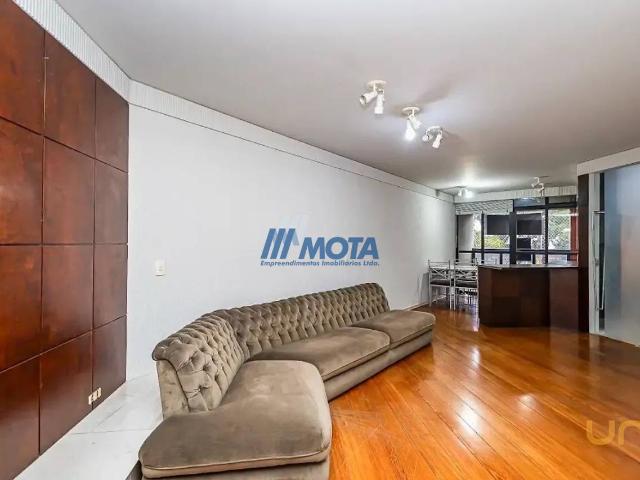 Apartamento na Lamenha Lins Centro Curitiba PR, aluguel por R$ 2.300