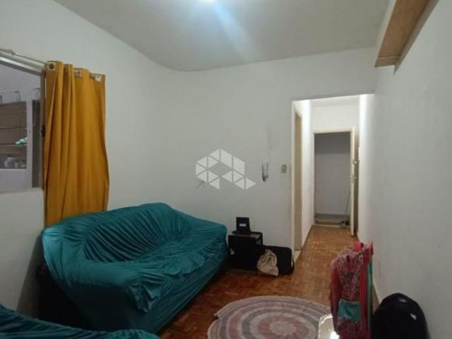Apartamento na liberdade com 2 dormitórios e quintal