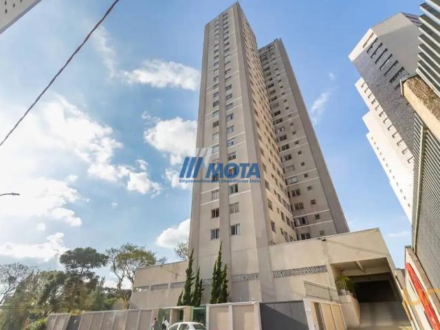 Apartamento na Luiz Leitner Bigorrilho Curitiba PR, aluguel por R$ 2.800