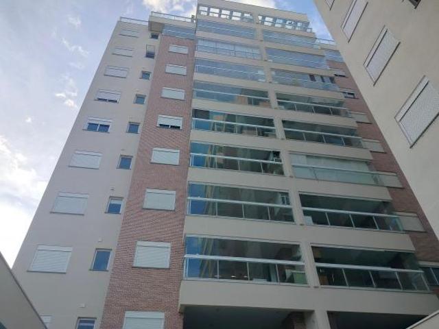 Apartamento na Martin de Sá com vista para o mar