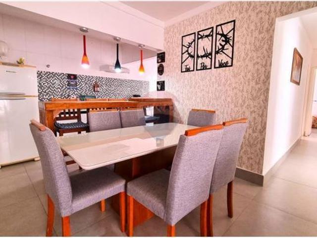 APARTAMENTO NA MELHOR LOCALIZAÇÃO DA ENSEADA, A 300m DA PRAIA!