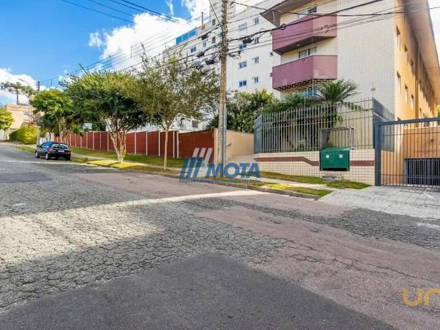 Apartamento na Monsenhor Manoel Vicente Água Verde Curitiba PR, aluguel por R$ 2.000
