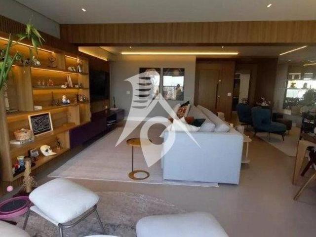 Apartamento na Mooca 159m², 3 Dormitórios, 2 Vagas