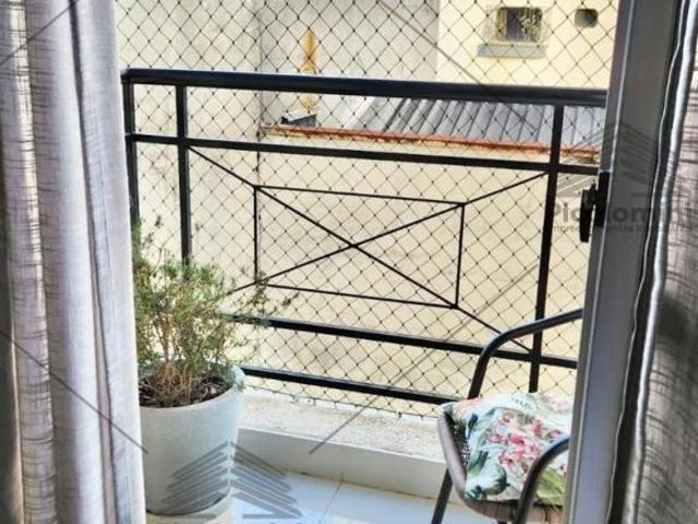 Apartamento na Mooca com 56m2 com 2 quartos sendo 1 suíte, 2 vagas de garagem, sala para 2 ambientes