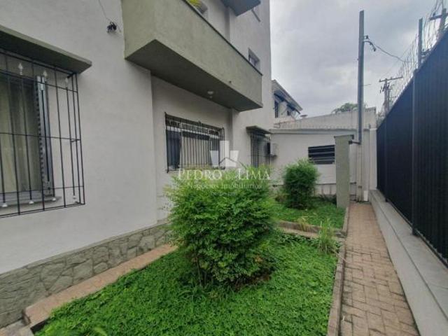 Apartamento na Mooca para reformar, 70m² com 2 quartos, sala, terraço e 1 banheiro