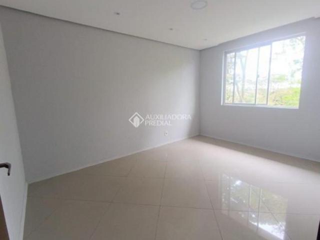 APARTAMENTO NA OLARIA