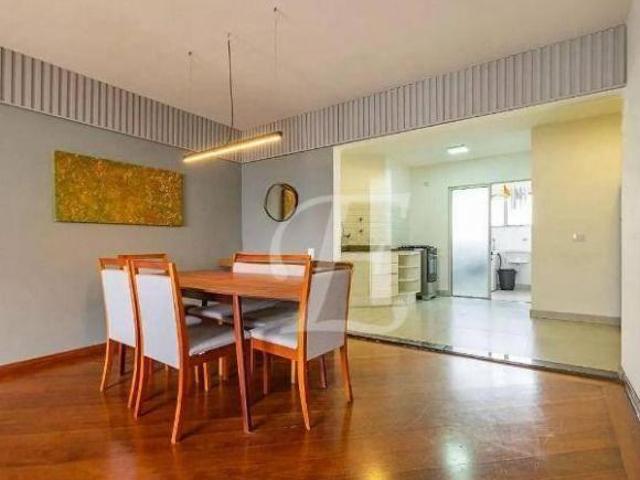 Apartamento na Oscar Freire, com 3 quartos/sendo 1 suíte e 2 vagas. Ar condicionado. Mobiliado. Pron
