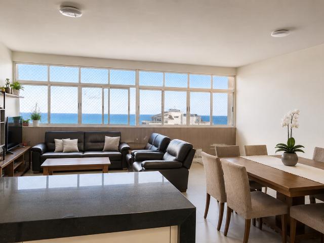 Apartamento na Pituba nascente total com linda vista para o mar!