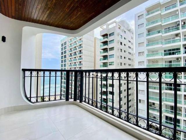Apartamento na pitangueiras com vista para o mar