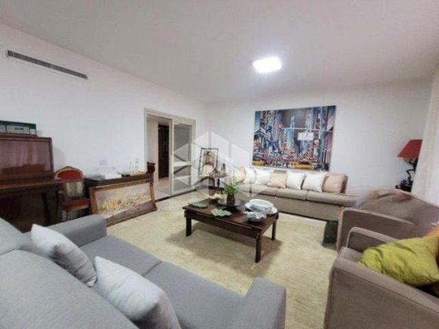 Apartamento na Praça da Matriz Centro Histórico de Porto Alegre
