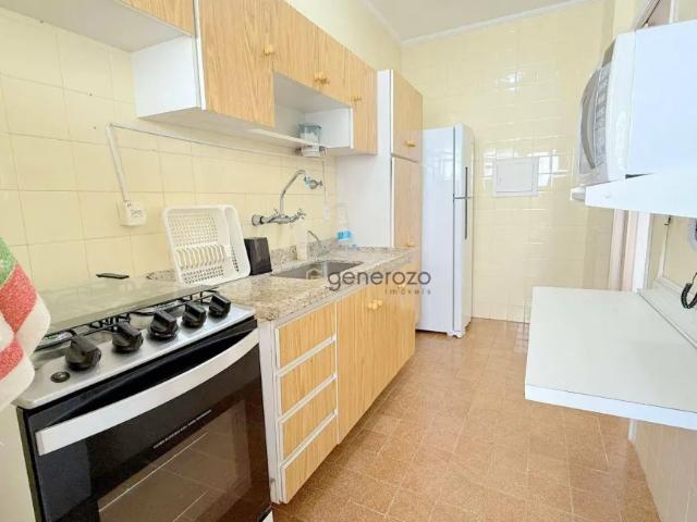 Apartamento na praia das Pitangueiras, 01 quadra da praia, 01 dormitórios, sacada, 01 vaga