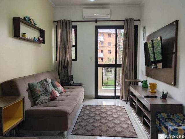 Apartamento na Praia Grande de dois dormitórios