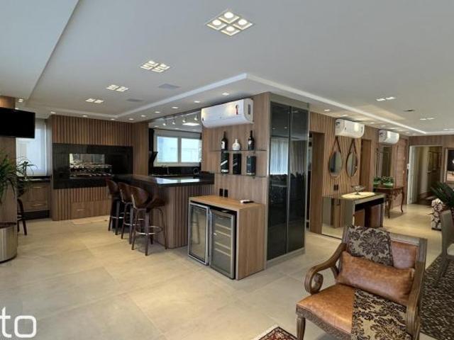 APARTAMENTO NA PRAINHA FINAMENTE MOBILIADO